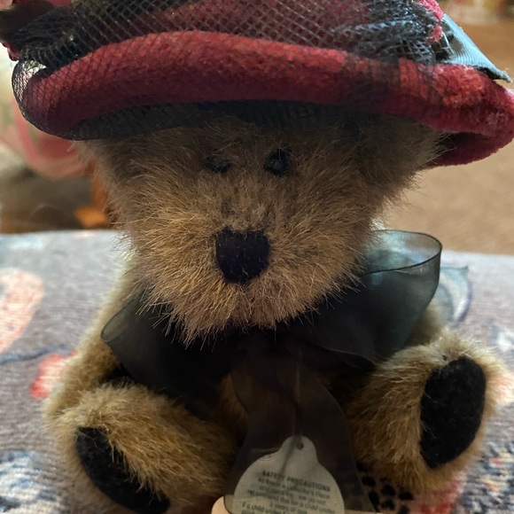 Boyds Bears | Accents | Sylvia G Bearimore Boyds Bears | Poshmark